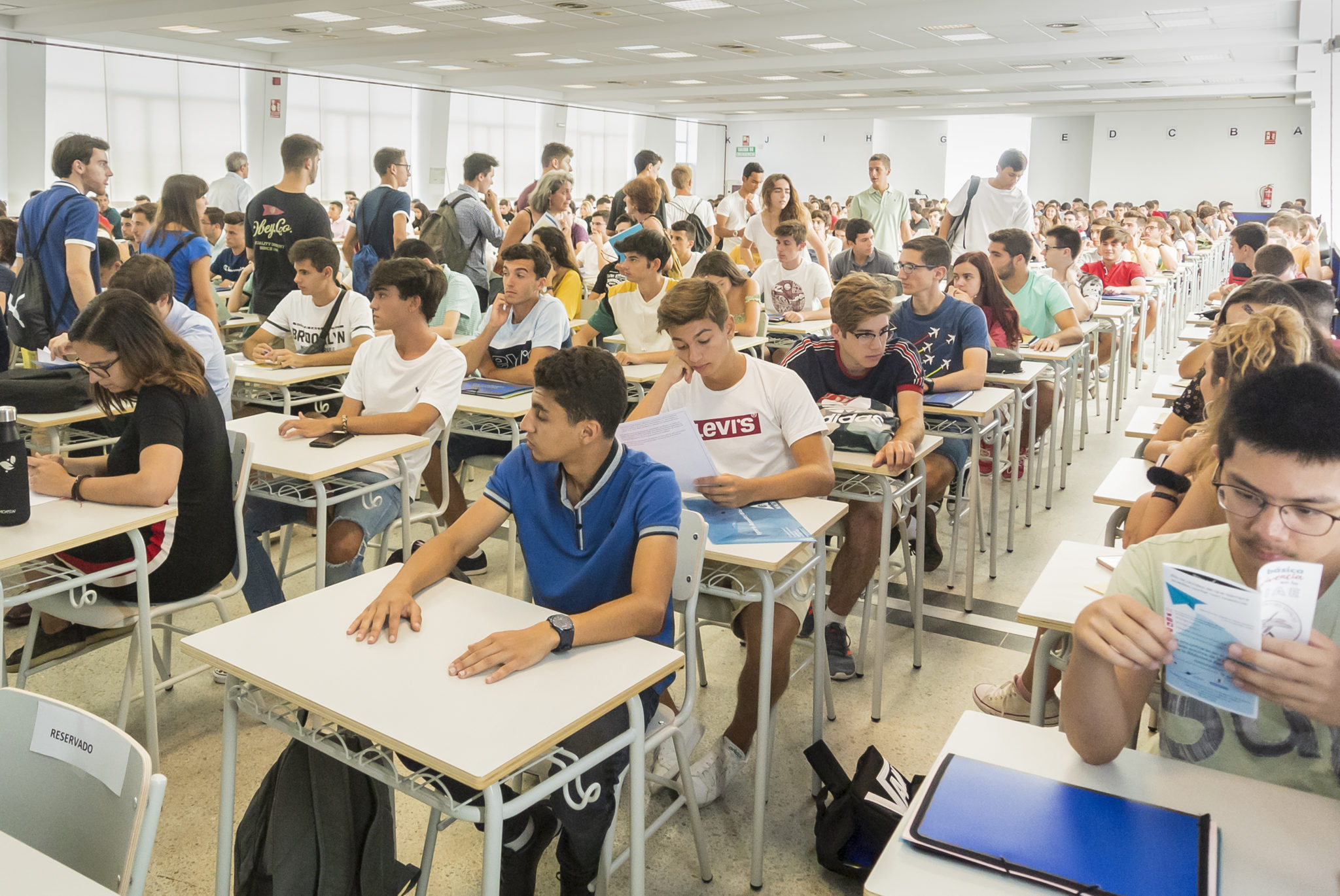 Arranca un nuevo curso en la ETSIAE con más de 700 alumnos matriculados ...