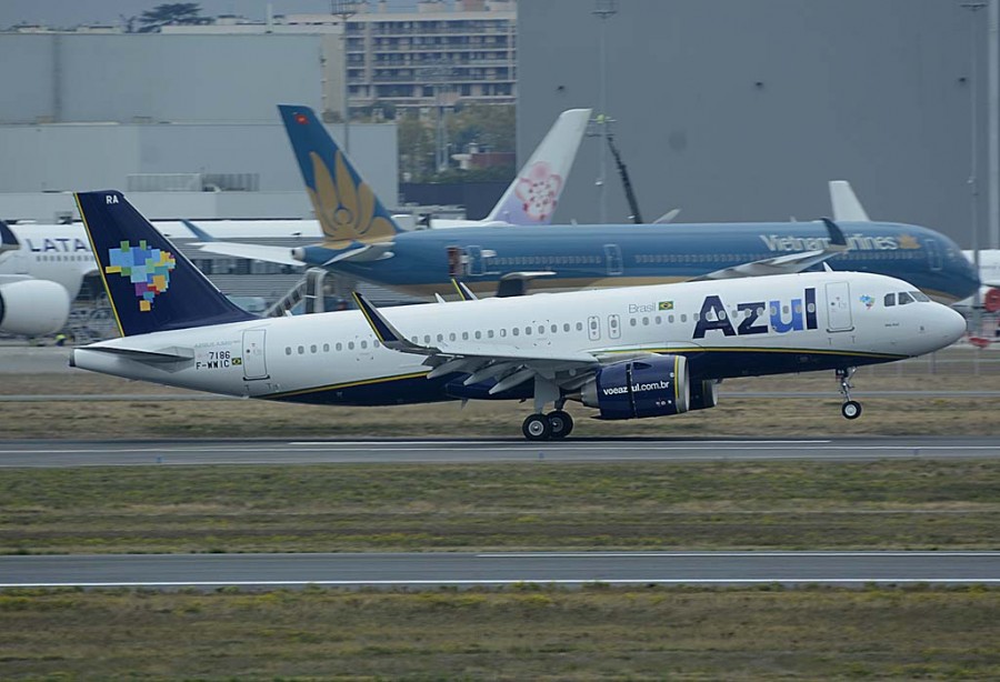 Azul y SAS reciben sus primeros Airbus A320neo - Fly News