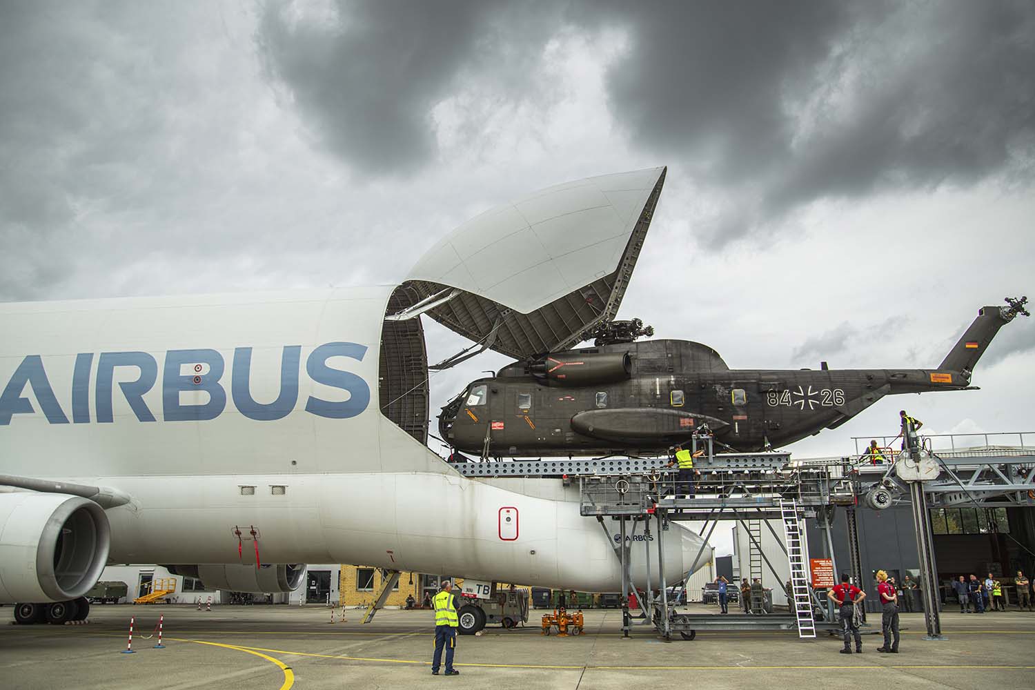 Airbus prueba un sistema de cargas de gran tamaño en el Beluga - Fly News
