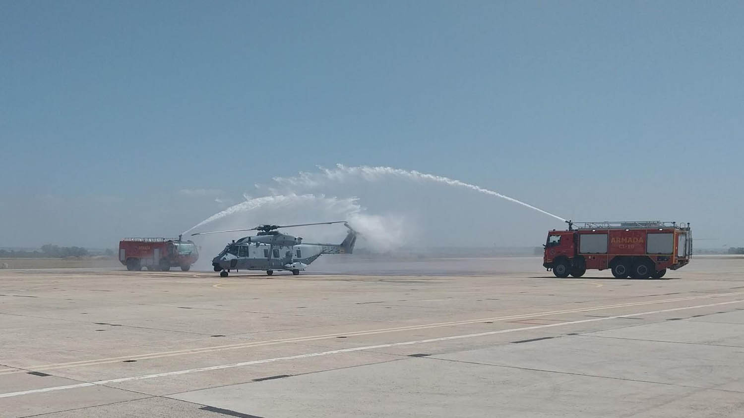 La Armada recibe sus primeros Airbus Helicopters NH90 - Fly News