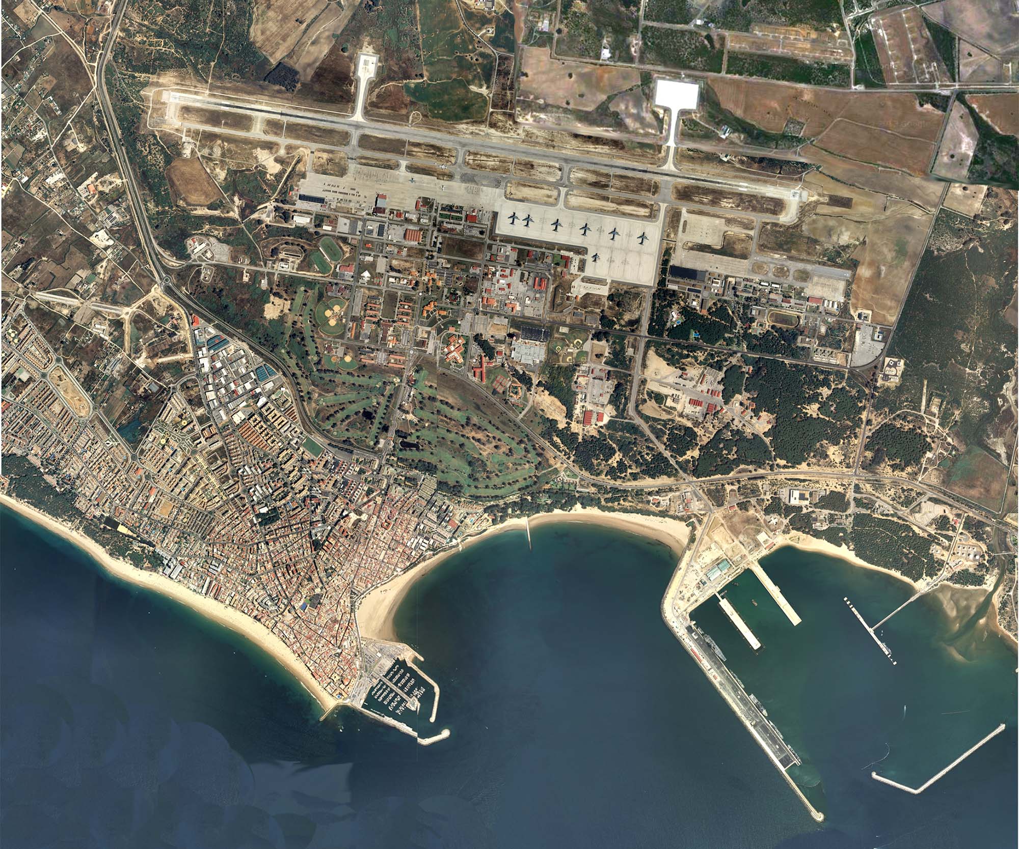 España quiere el Cuartel General de las operaciones aeronavales ...