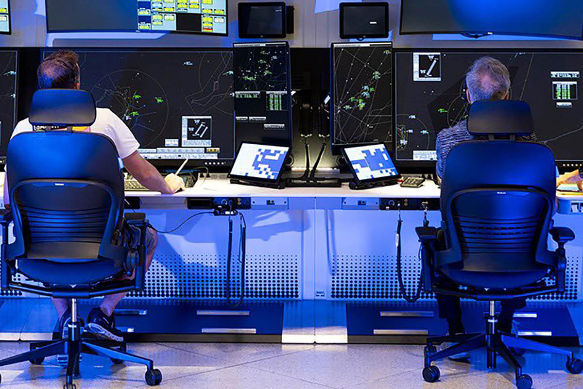Enaire renovará el sistema de comunicaciones de control aéreo - Fly News