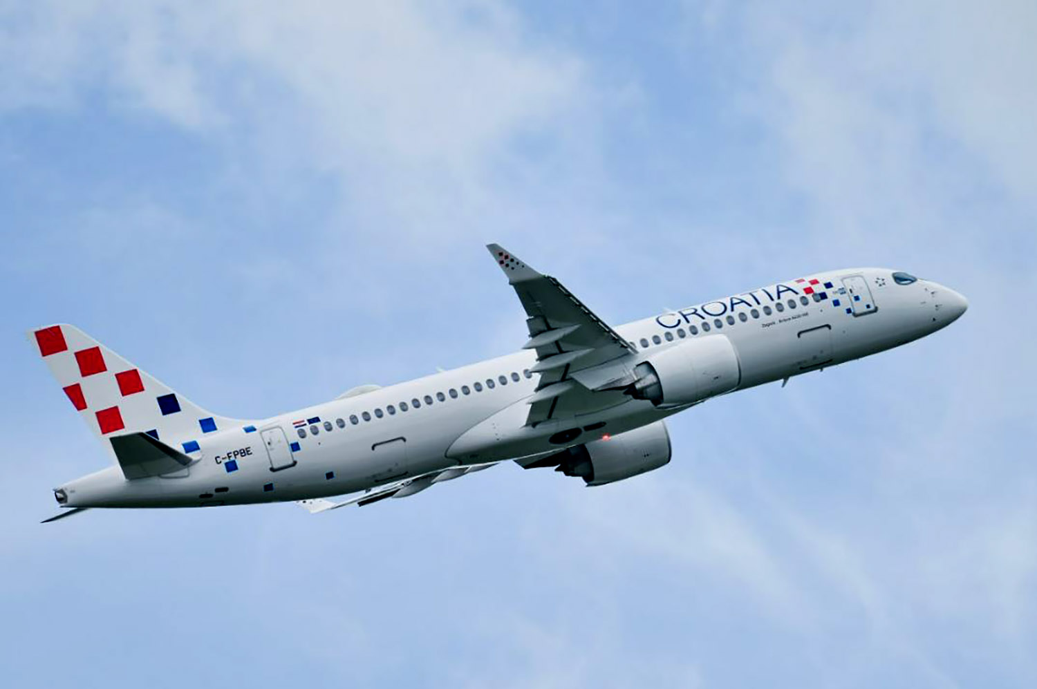 Croatia Airlines recibe su primer Airbus A220 - Fly News
