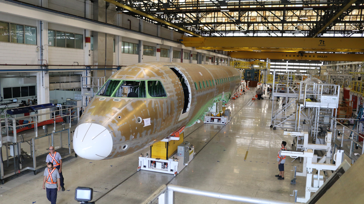 Embraer; 900 despidos más en Brasil - Fly News