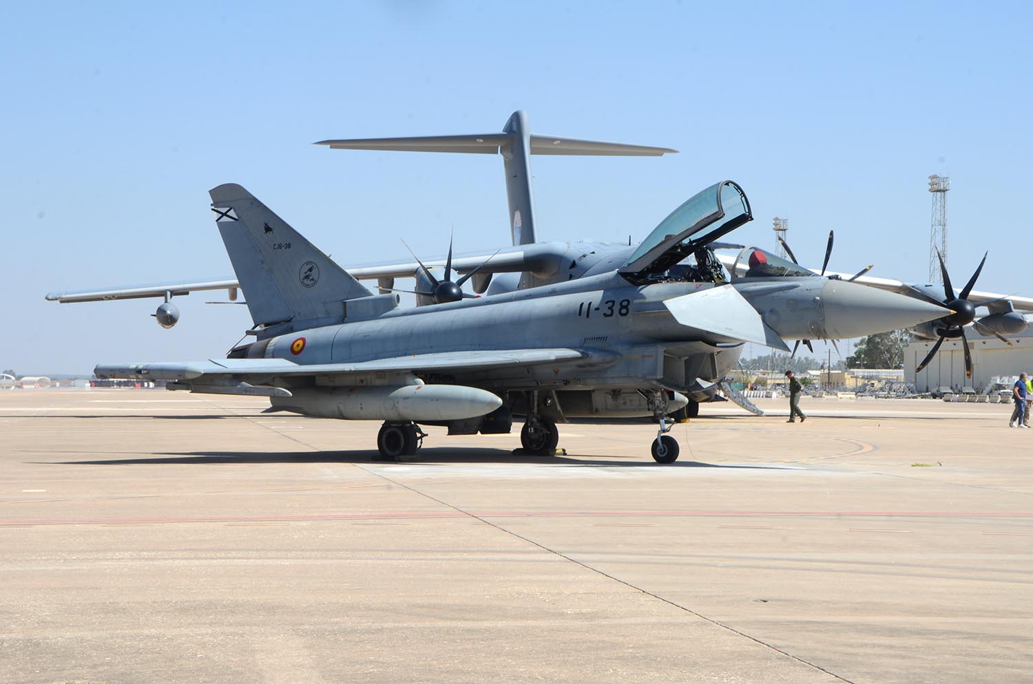 España lista para firmar los 25 Eurofighter Halcón II - Fly News