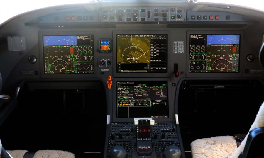 Dasault presenta el Falcon 8X en España - Fly News