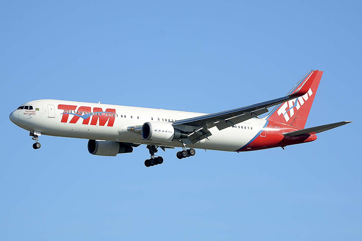 LATAM suspende más rutas internacionales - Fly News