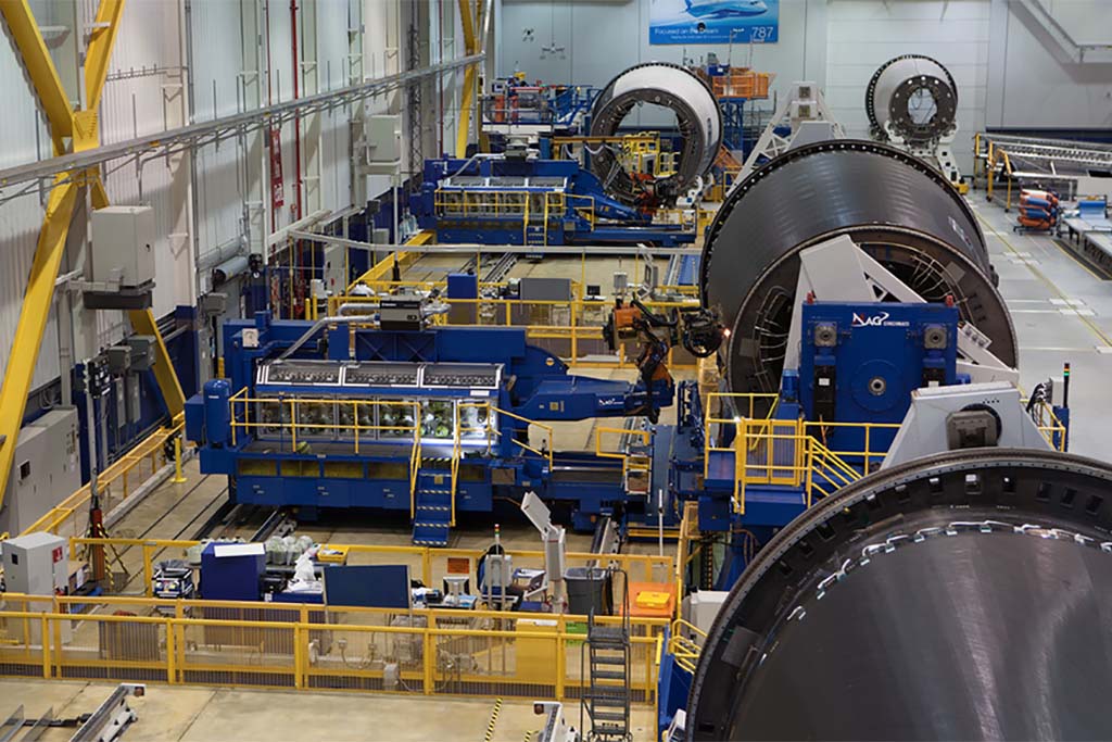 Leonardo acuerda hasta 500 bajas hasta 2023 - Fly News