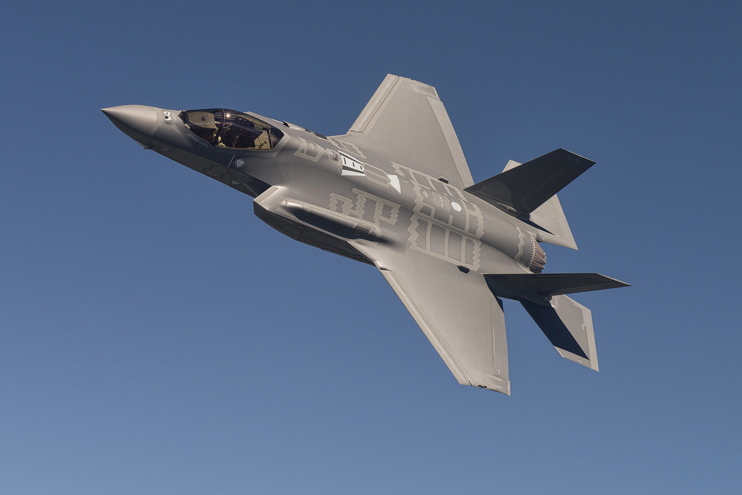 Auorizada la venta de 32 Lockheed Martin F-35 a Rumanía - Fly News