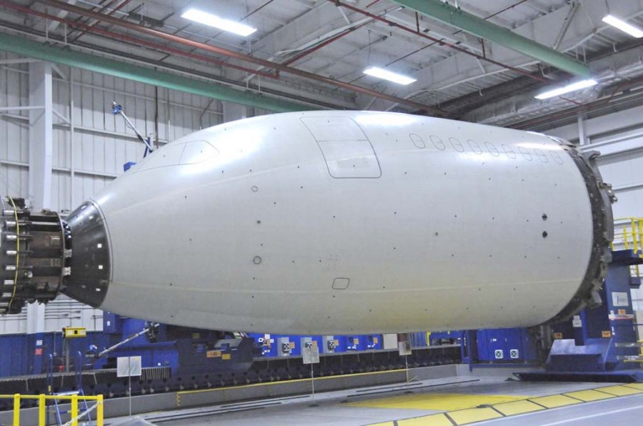 El primer Boeing 787-10 comienza a tomar forma - Fly News