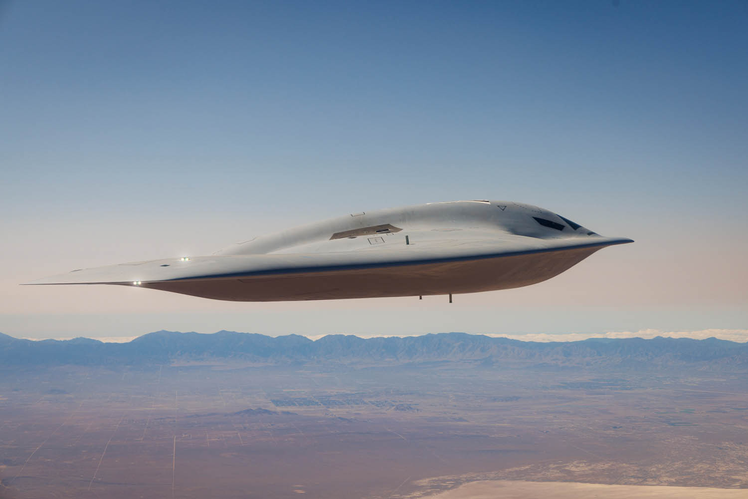 Vuela el segundo Northrop Grumman B-21 - Fly News