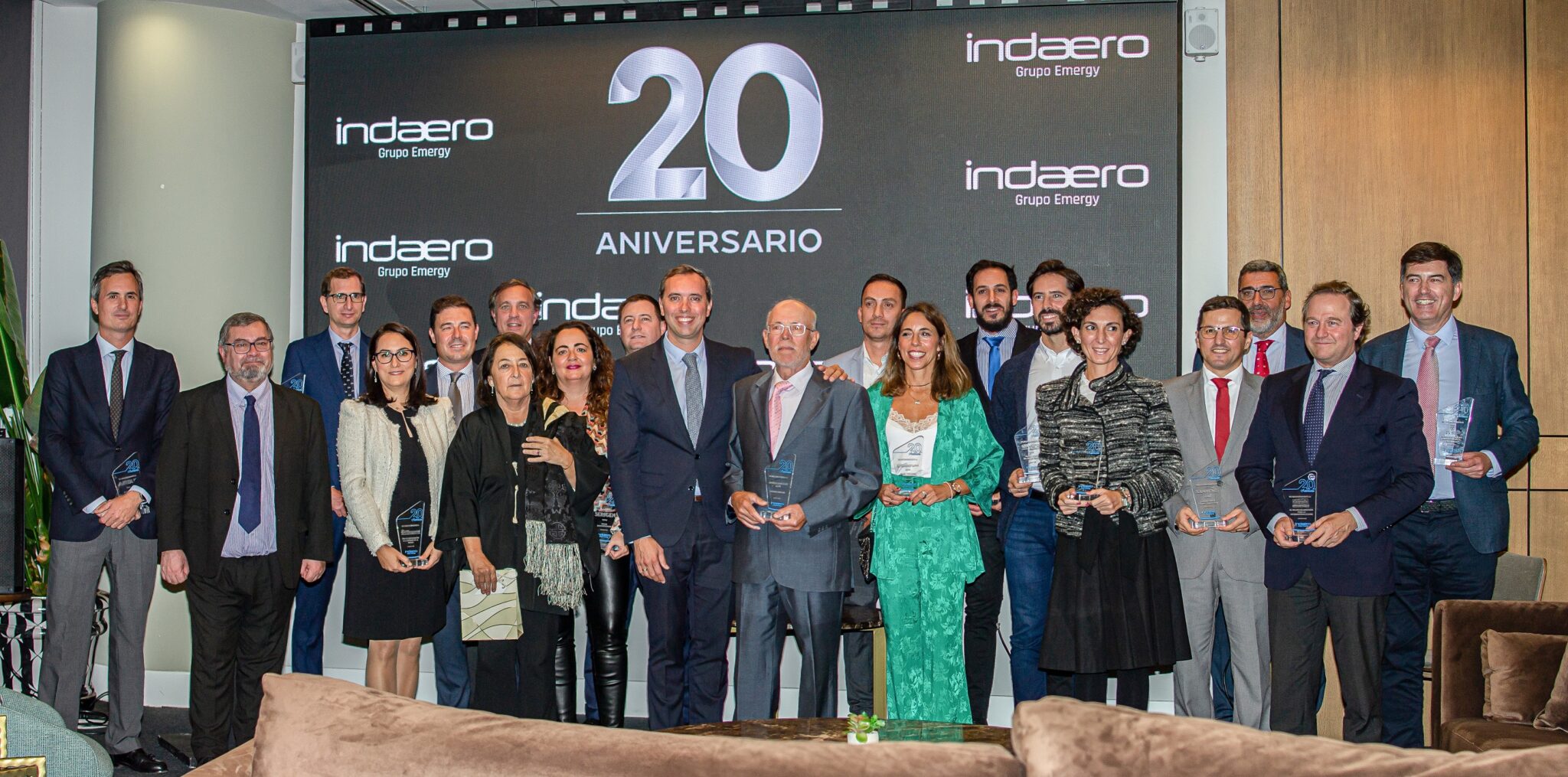 Indaero celebra su 20 aniversario reconociendo a 20 colaboradores