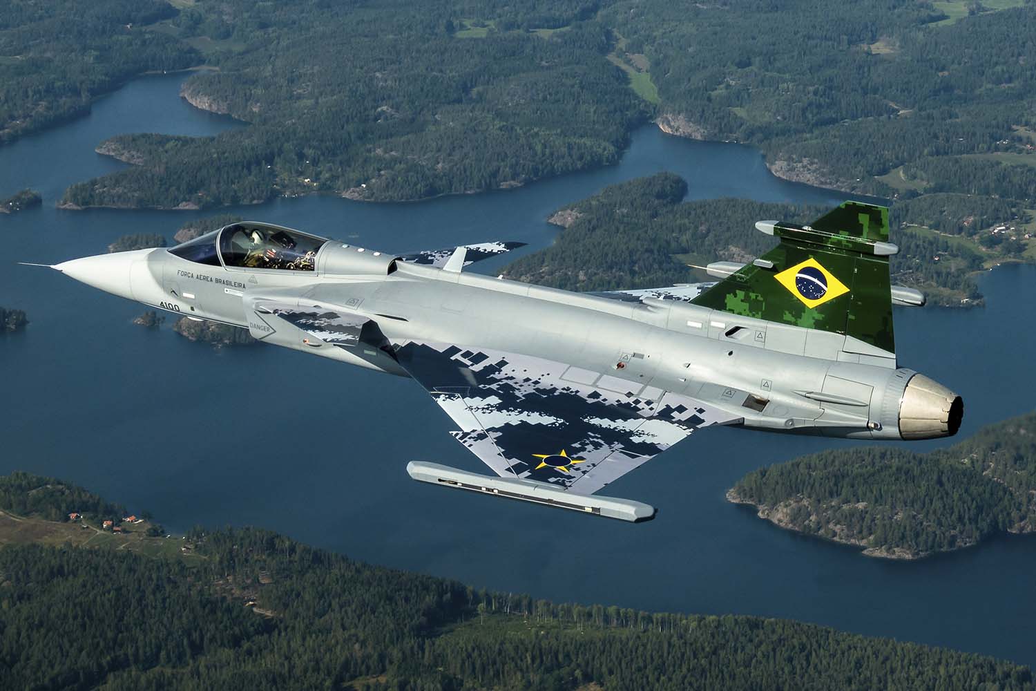 Saab comienza a fabricar el primer Gripen F para Brasil - Fly News