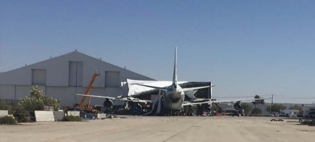 Christopher Nolan estrella un Boeing 747 para su película Tenet - Fly News