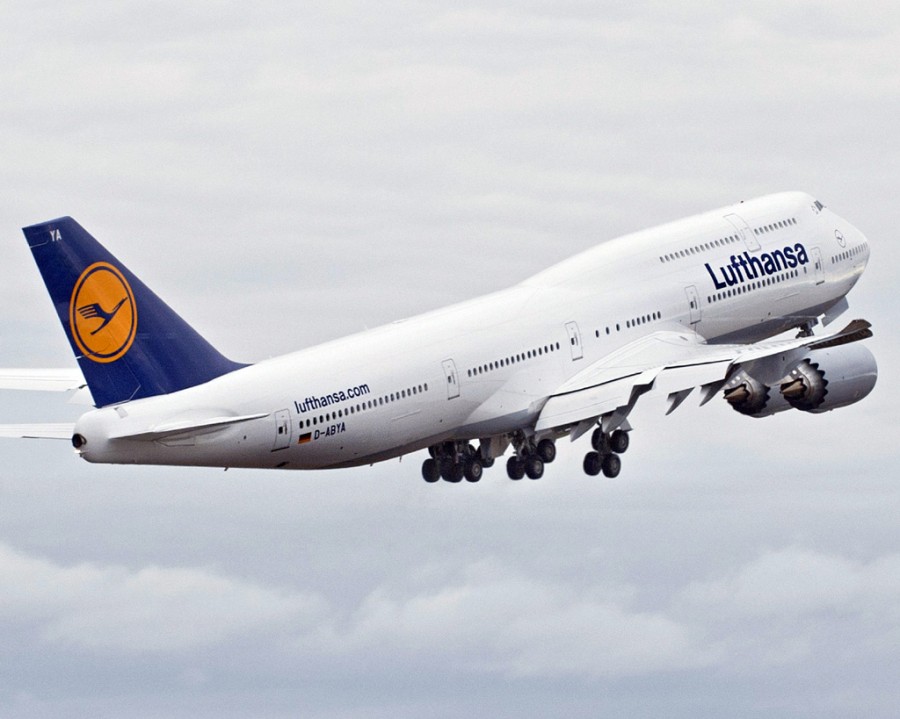 Lufthansa recibe su primer Boeing 747-8 Intercontinental - Fly News
