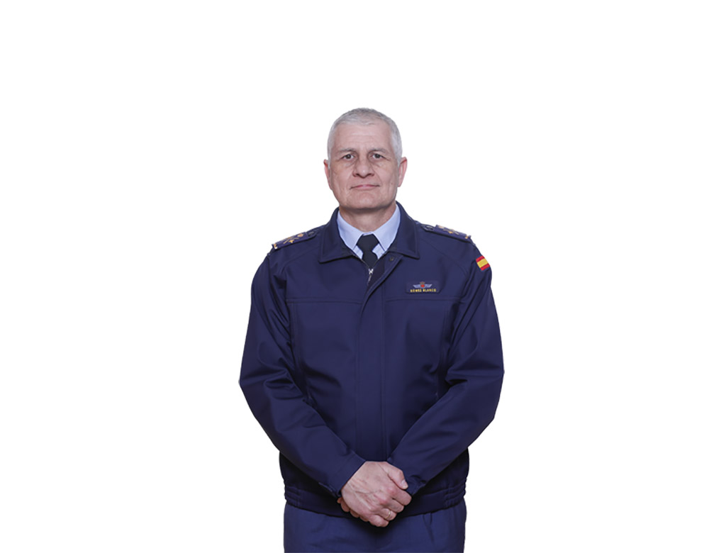 El general Rafael Gómez, ingeniero del año 2026 - Fly News